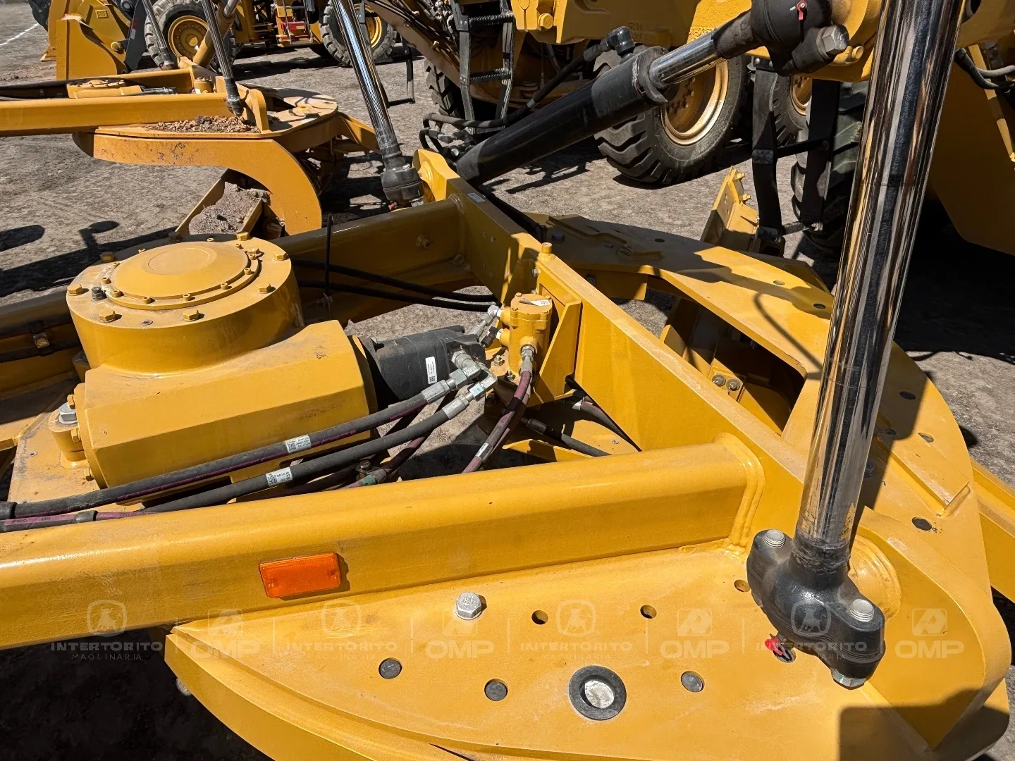 Motoniveladora CAT 140GC